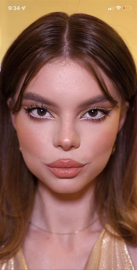 Пин от пользователя Andrea González на доске maquillaje