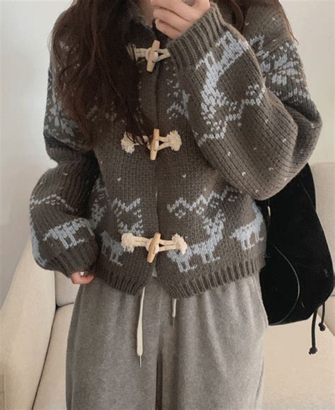 리얼두툼 위켄 노르딕 코위찬 떡볶이 더플 단추 두툼 겨울 크롭 니트 가디건 3color 겨울가디건노르딕가디건코위찬가디건겨울코디졸업식여행룩 에이블리