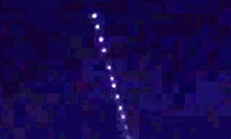 خبر فوری؛ مشاهده شی نورانی مشکوک در آسمان کاشان