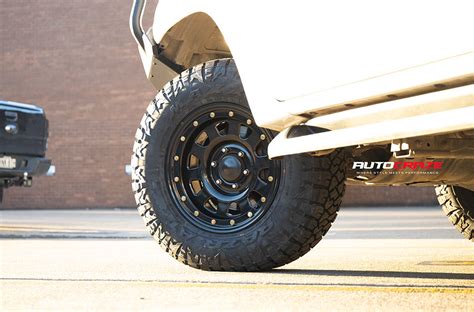 Toyota Hilux King D Locker Black