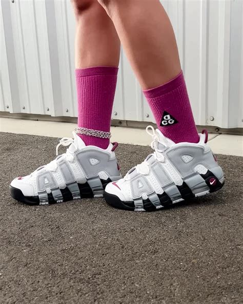 Nike Air More Uptempo Womens Shoes Nike Vn