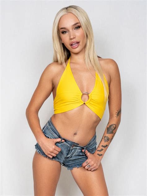 Rara Knupps Brazzers Profile Watch Their Hd Porn Videos Now