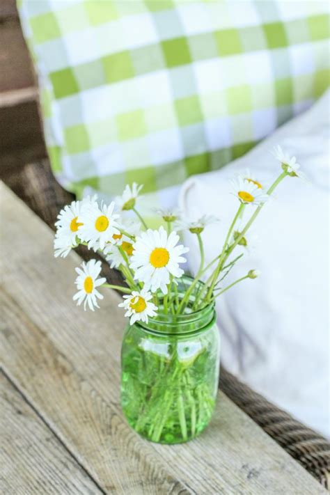Wild Daisies And Buffalo Check Creative Cain Cabin
