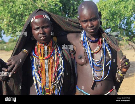 Africa Ethiopia Omo Valley Two Young Woman Of The Arbore Tribe Stock