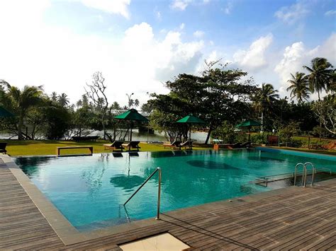South Lake Resort Swimming Pool Uplistlk