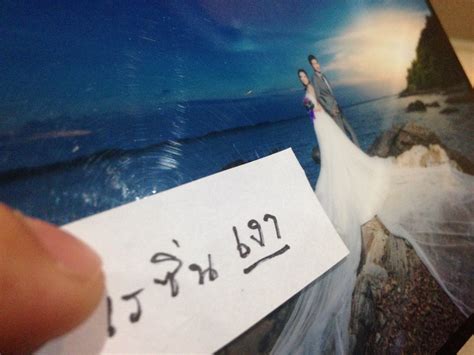 แคนวาส แคนวาส ต่างกับ กรอบลอย อย่างไร