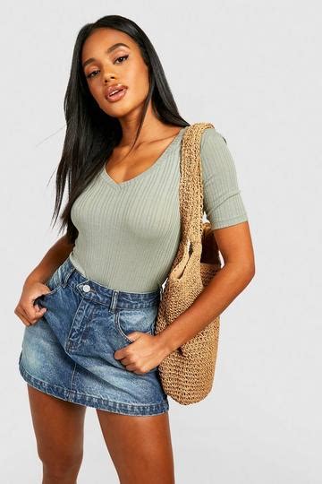 Sage Green T Shirts Boohoo Uk