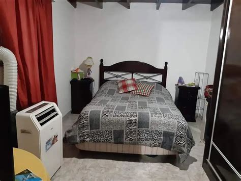 Venta Casa 3 Dormitorios 10 Años 2 Cocheras 117m2 Santa Maria 500