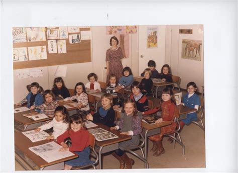 Photo De Classe Cp 19781979 Mme Cazein De 1978 Ecole Frédéric Mistral