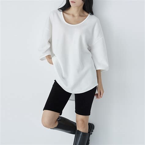 리틀마켓 기모 빵빵 오버핏 U넥 언발 반팔 롱 티셔츠 TJ B 티 쭉티 무지 루즈핏 박스 이너 레이어드 힙커버 화이트 아이보리 블랙 그레이 가을 겨울 간절기 한파 룩 당일