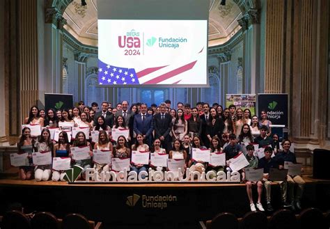 Fundación Unicaja entrega en Málaga sus Becas USA a un centenar de