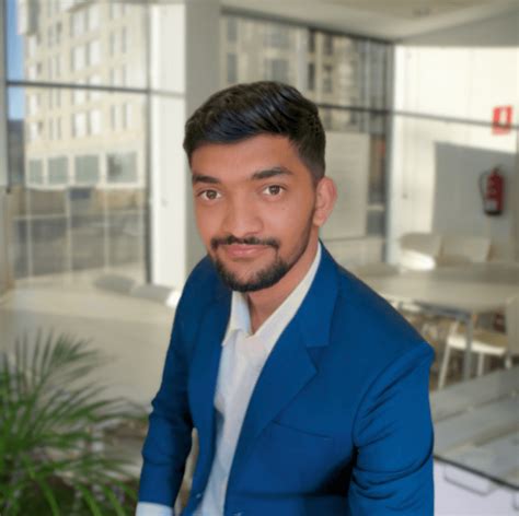 Understand Port Mapping In Docker Compose