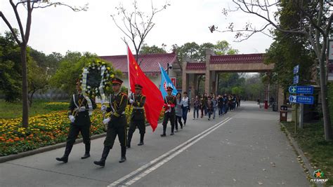 南山中学国旗班图册 360百科