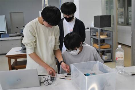 福山大学 【スマートシステム学科】社会で活躍する卒業生から在校生へのアドバイス