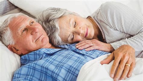 Sexualität Im Alter 6 Fakten Zur Lust Ab 60 Aponetde