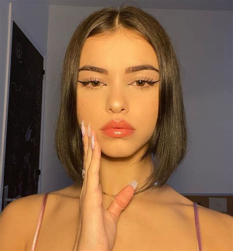 Mi Piace 61 Mila Commenti 223 Clarice Cczur Su Instagram Mon Gloss Il Dépasse Un Peu