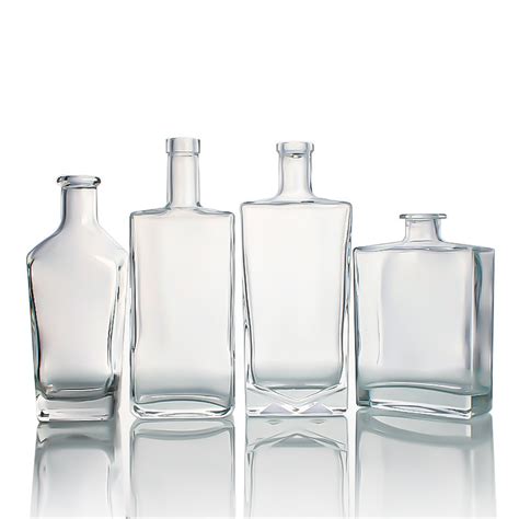 Hot Sale Super Flint Glass Round Square Vodka Whisky Rum Gin Tequila