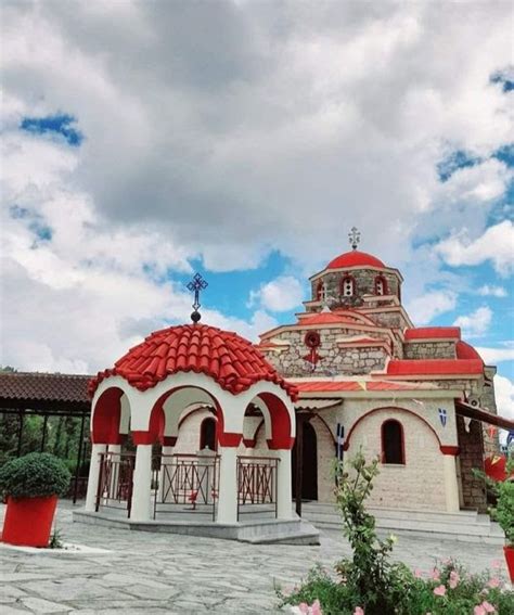 Εκδόσεις Χρυσοπηγή Χριστούγεννα στο Μοναστήρι της Χρυσοπηγής
