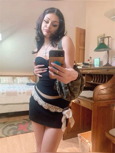 Pin de Lils en ㅤㅤ en 2024