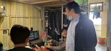 疫情防控不松懈 心系学子暖人心——电信学院领导带队深入走访学生宿舍 广东石油化工学院电子信息工程学院