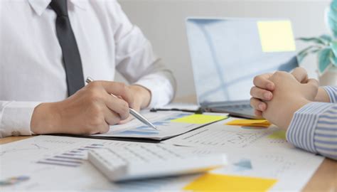 5 Fatores A Considerar Ao Escolher Um Consultor Financeiro