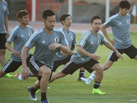 日本サッカー協会（jfa） On Instagram “【📸team Cam】1月6日、追加招集された乾貴士 塩谷司 が本日合流しました