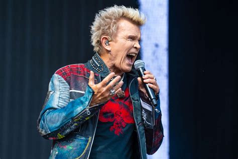 Billy Idol Says Hes ‘california Sober Has A ‘glass Of Wine Every Now