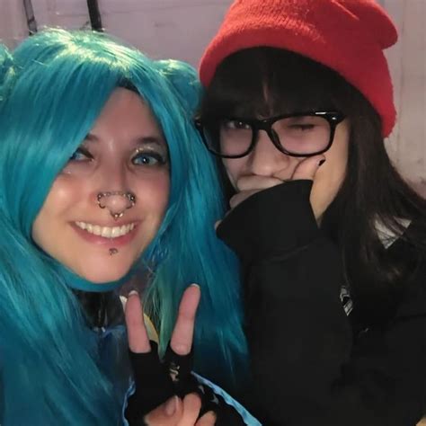Hatsune Miku And Mandy Hatsune Miku Hatsune Miku
