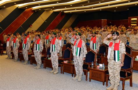 كلية القيادة والأركان المشتركة تحتفي باليوم الوطني البحريني ‹ جريدة الوطن