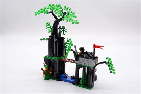 [Rebuild Your Set] LEGO 40567 Forest Hideout