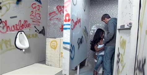 Elicia Solis Is Into Public Sex In A Raunchy Fucking Spot ZB Porn