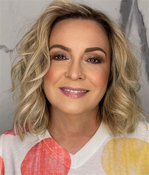 30 Hottest Hair Colors For Women Over 50 Trendy In 2024