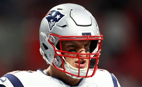 Nfl News Rob Gronkowski Compares Patriots Hc Jerod Mayo To Tom Brady