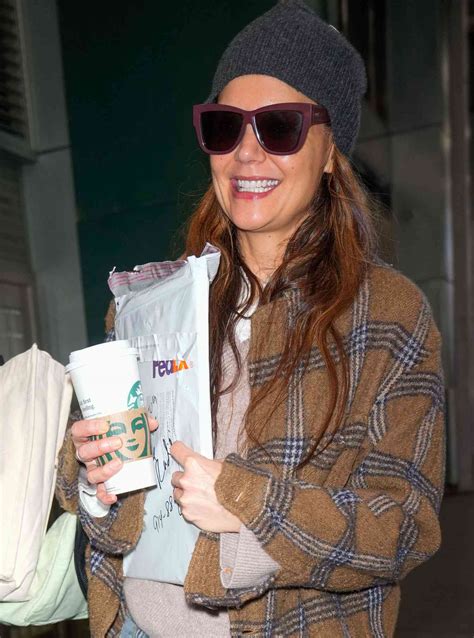 Katie Holmes Naked Manicure Is Sheer Winter Perfection