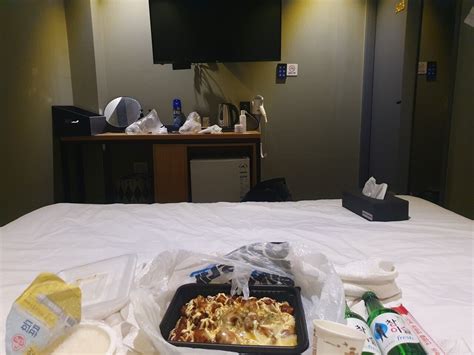 출장 중 섹스하러 모텔왔습니다 포텐 터짐 최신순 에펨코리아