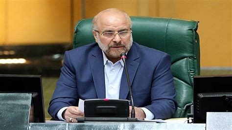 قالیبافشهید سلیمانی رنج مجاهدت را برای امنیت و آسایش مردم با جان و دل پذیرا بود