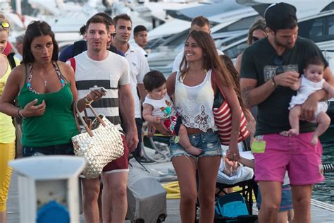 Ricky Sarkany Confirmó El Cierre Del Local De Las Mujeres De Messi Y
