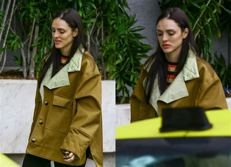 Ap S Voo Cancelado Isabelle Drummond Desembarca No Rio