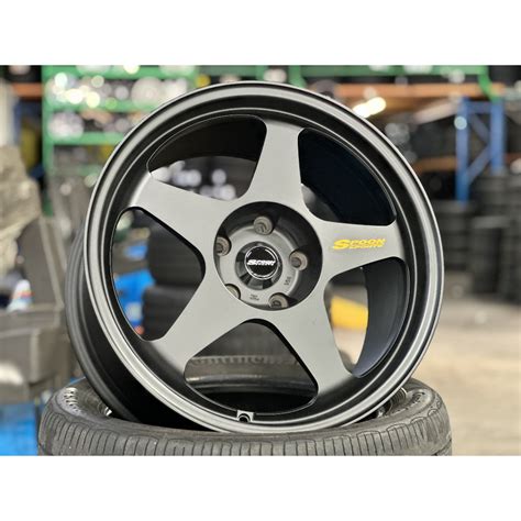 New 18x95j Aow Spoon Sw388 Rim Set Of 4 Black 5x120 For Honda Civic