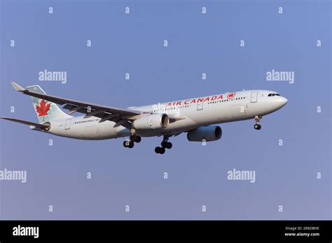 Air Canada Airbus 330 343 C GFAH Landing At Pearson Airport Runway