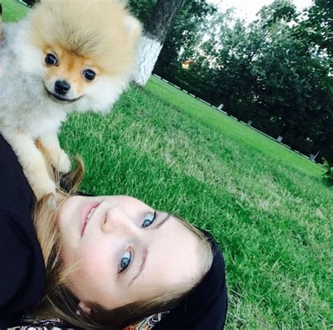 Pin By Iris Smith On Yulia Lipnitskaya Elle Girl Yulia Lipnitskaya