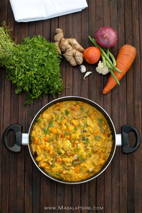 Vegetable Korma Recipe Simple Mix Veg Kurma Curry Without Coconut