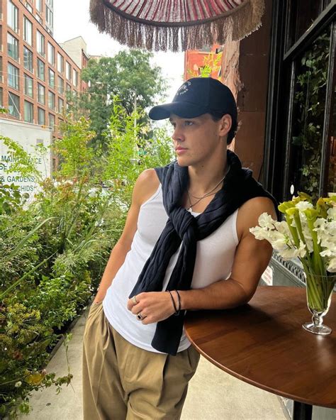 Noah Beck Outfit Paris Men Date Night Outfit Men Stylish Dress