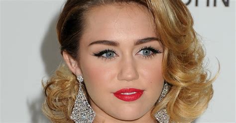 Singer Allowed Fans Touch Her Private Parts On Stage While Performing