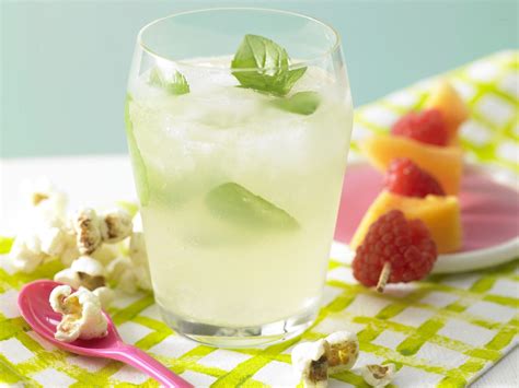 Sparkling Punch With Fruit Skewer Recipe Eat Smarter USA