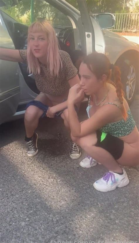 Two Girls Pee In Parking Lot Thisvid Com T Rk E