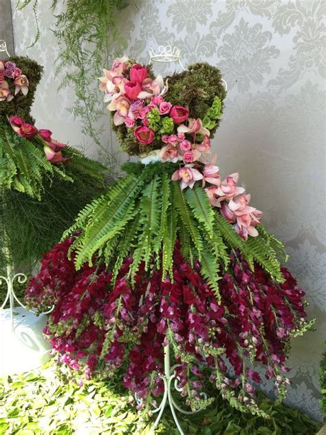 Pin By Annie On Party Girl Flower Arrangements Floral