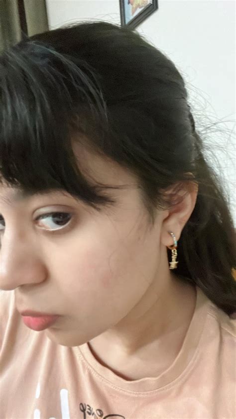 How Does One Wear Bangs With Hair Tied Rbangs