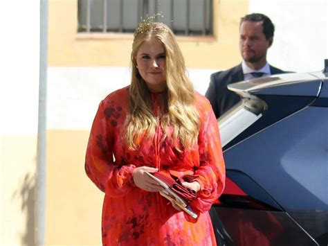 La Princesa Amalia Enamorada Quién Es El Joven Con El Que Se La
