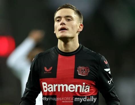 오피셜 리그 최다승 경신5대 리그 유일한 무패 레버쿠젠 돌풍의 핵심 비르츠 2월 이달의 선수 수상→12월부터 세